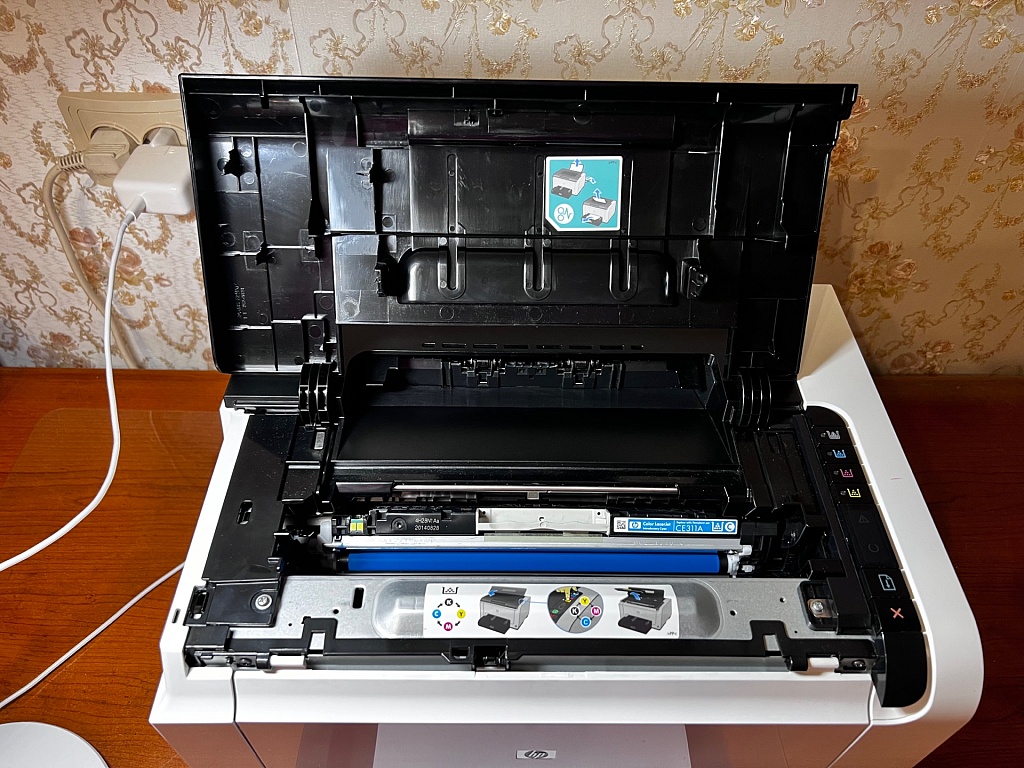 Printeris HP Officejet 7612 / Andele Mandele